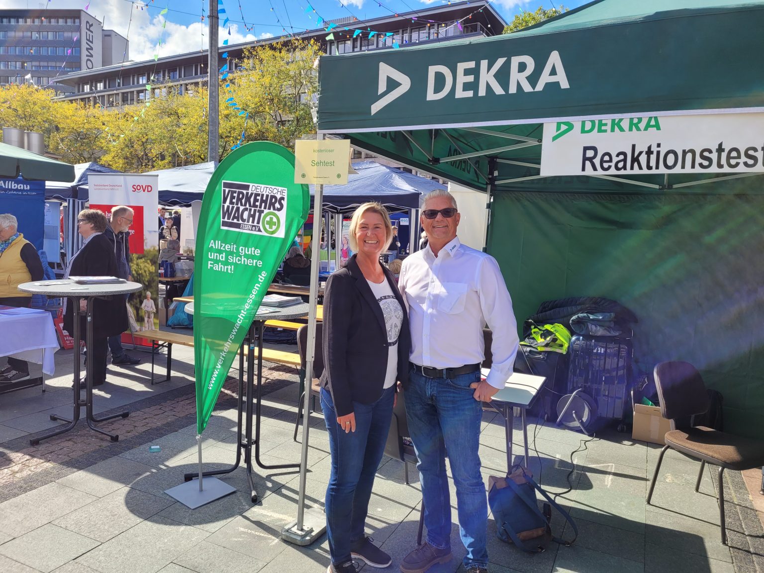 DEKRA und Verkehrswacht Essen - bewährte Kooperation für die Verkehrssicherheit - Verkehrswacht ...