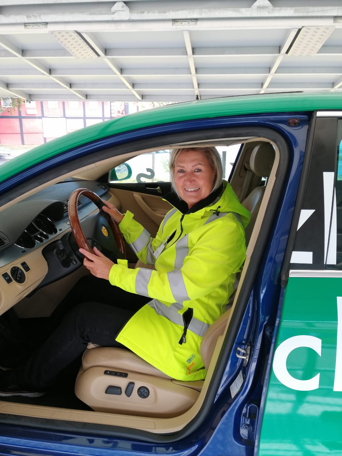 DEKRA und Verkehrswacht Essen - bewährte Kooperation für die Verkehrssicherheit - Verkehrswacht ...